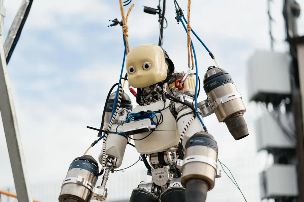 Flying Humanoid Robots Are Real Now – And They’re Going Viral (AI ...